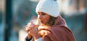 Hands Always Cold? Here’s What That May Indicate - Dherbs.com - Article